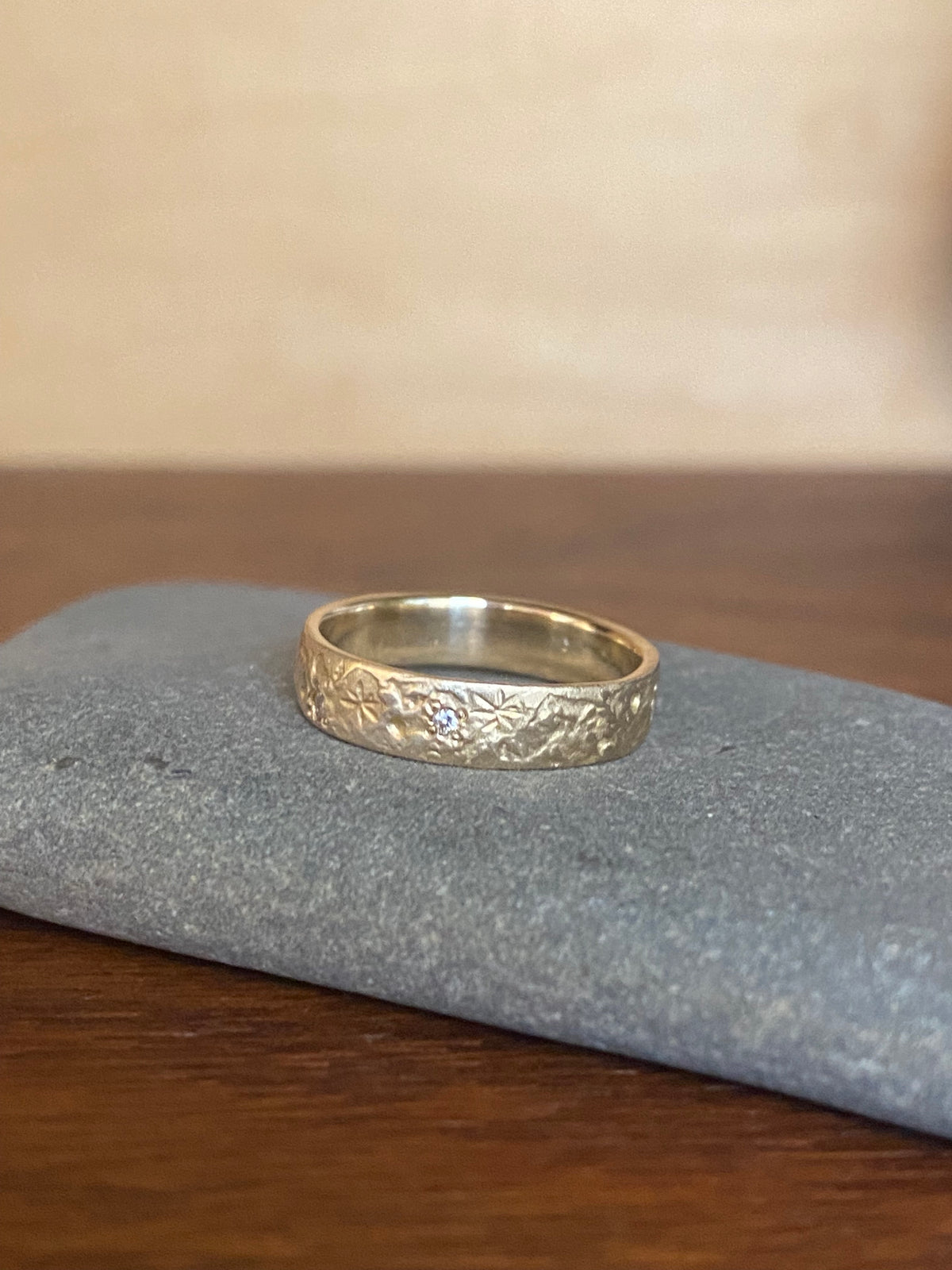 Luana Coonen- Starry Moon Texture Ring Band with Diamonds | The Gold Hammer